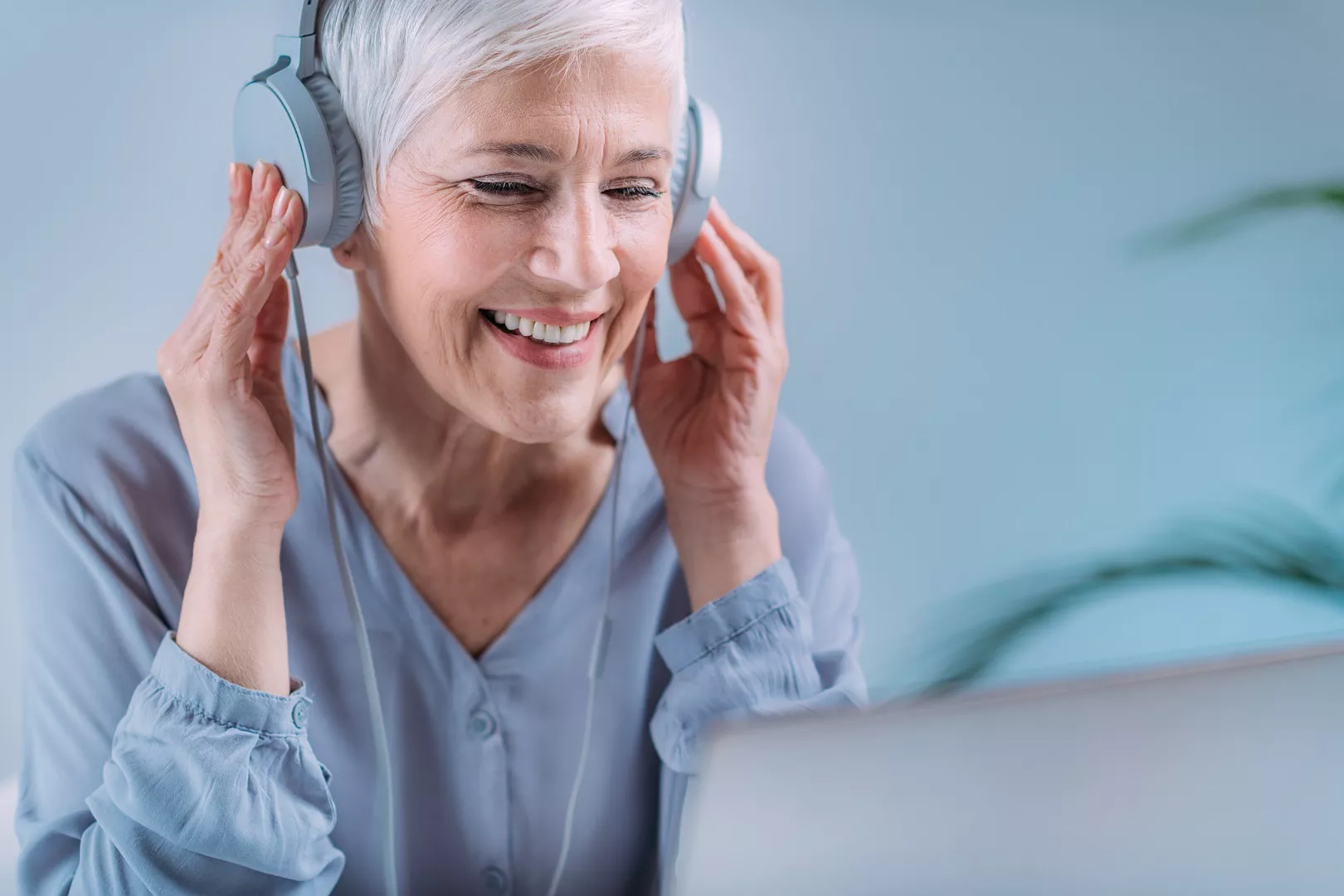 Déficience auditive chez les seniors : prévention et dépistage